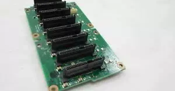 IBM X3650 M4 Server 2.5 SAS Hard Disk Drive Backplane 46W9187 46C9089