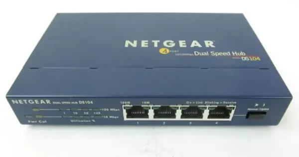 Netgear DS104 4 Port 10/100 Dual Speed Hub Switch