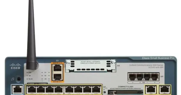Cisco UC540 Unified Communications Wireless Router UC540W-FXO-K9 V01