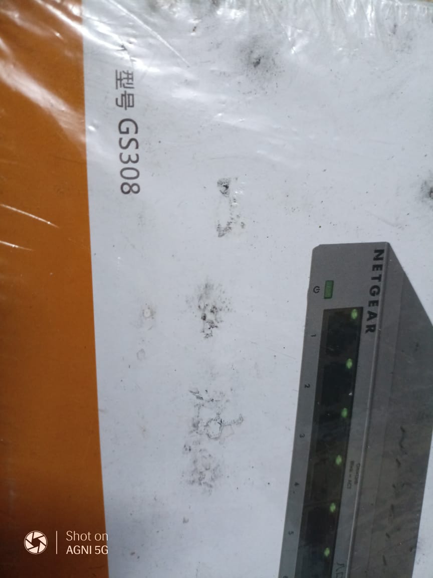 Netgear GS308- 8-Port Unmanaged Gigabit Ethernet Switch (Box Pack)