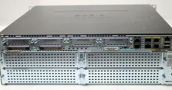 Cisco 3900 Series 3945/K9 Integrated Services Router