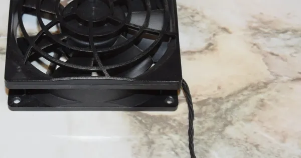 Rear Case Exhaust Fan 4-Pin 92MM 653905-001 for HP Z440 Workstation