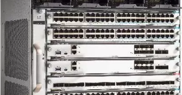 Cisco Catalyst C9407R-96U-BNDL-E Managed Network Switch