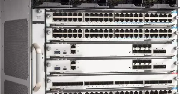 Cisco Catalyst 9407R Managed Switch C9407R
