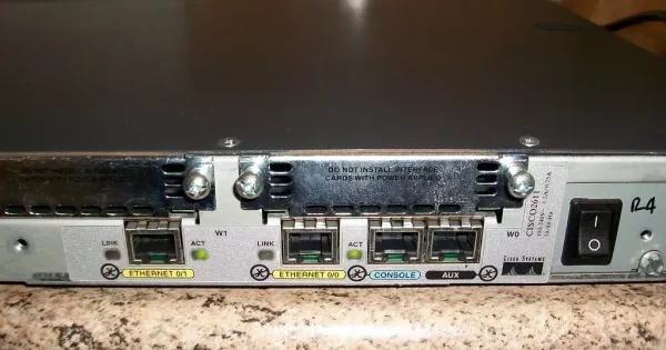 Cisco 2611 Series of Modular Routers | Cisco Routers at low Price