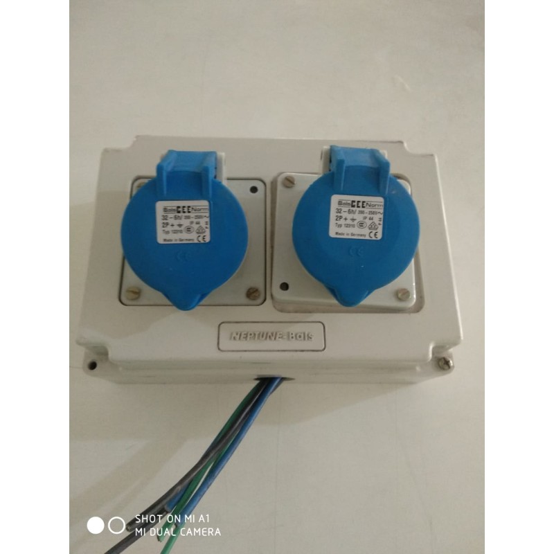 Neptune Panel Mounting Socket 32A 2P 230V Double socket box